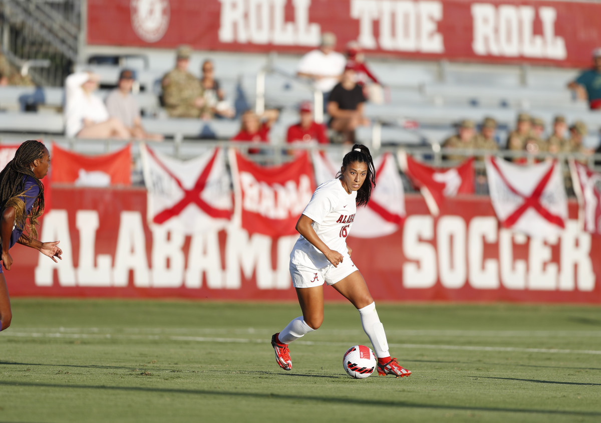 Reyna Reyes Leads Alabama Soccer Over No. 24 LSU, 1-0 - Sports ...
