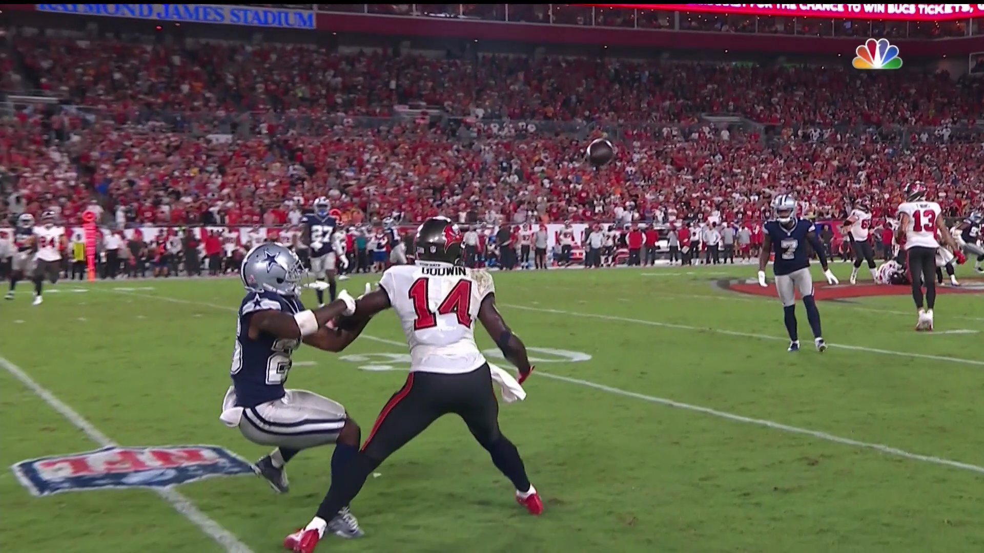 Twitter reacts to possible missed offensive pass interference by Chris ...