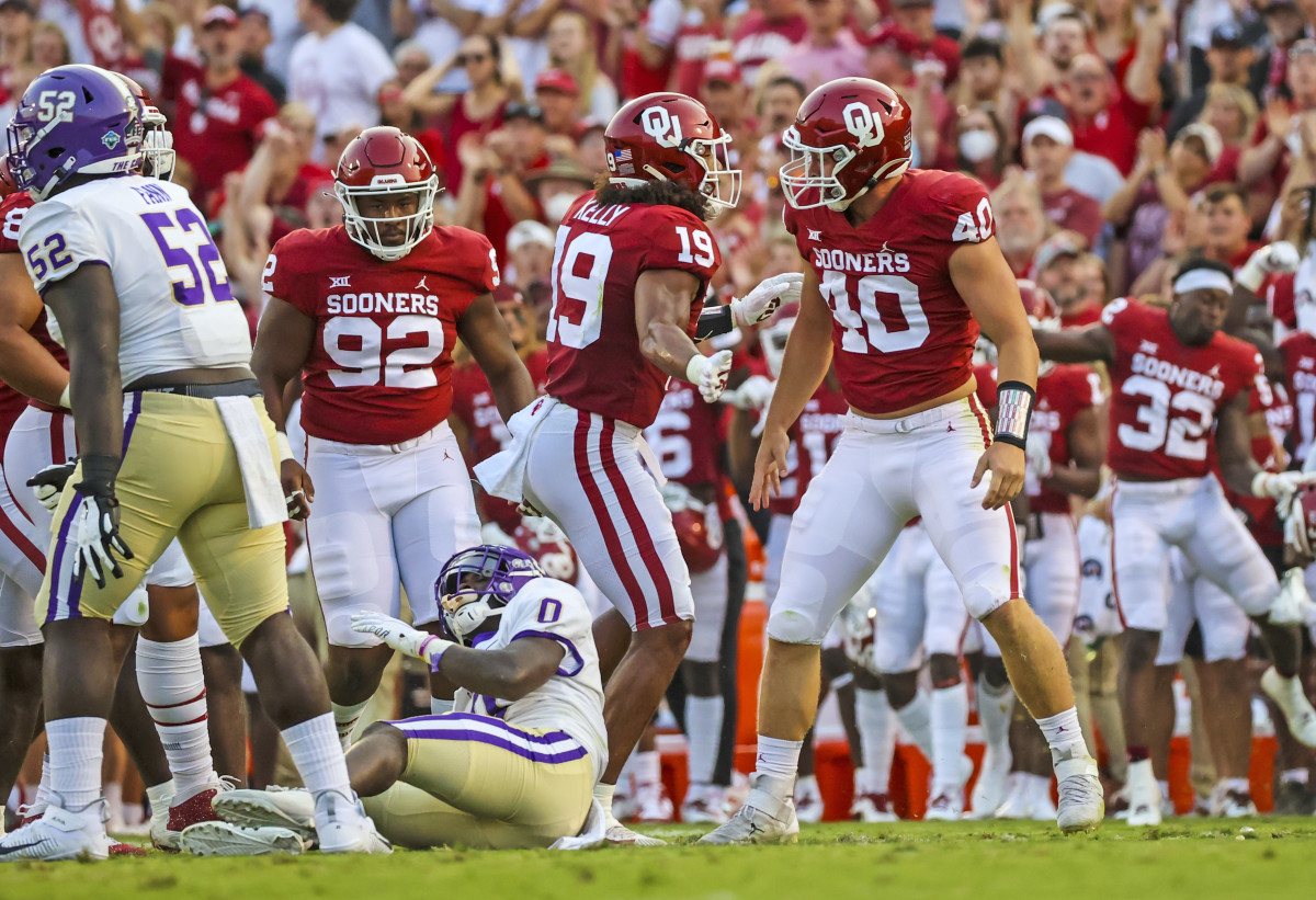 Oklahoma DE Ethan Downs is Embracing the New Culture Under Brent ...