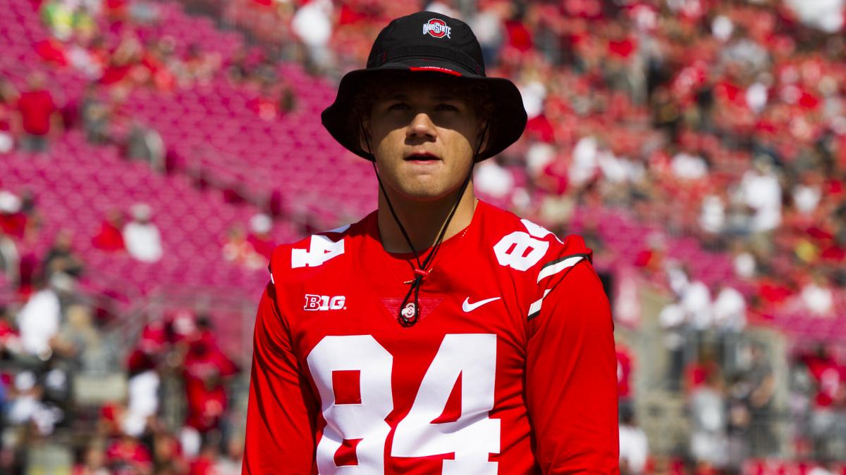 Photos From Ohio State's 35-28 Loss To Oregon - Sports Illustrated Ohio ...