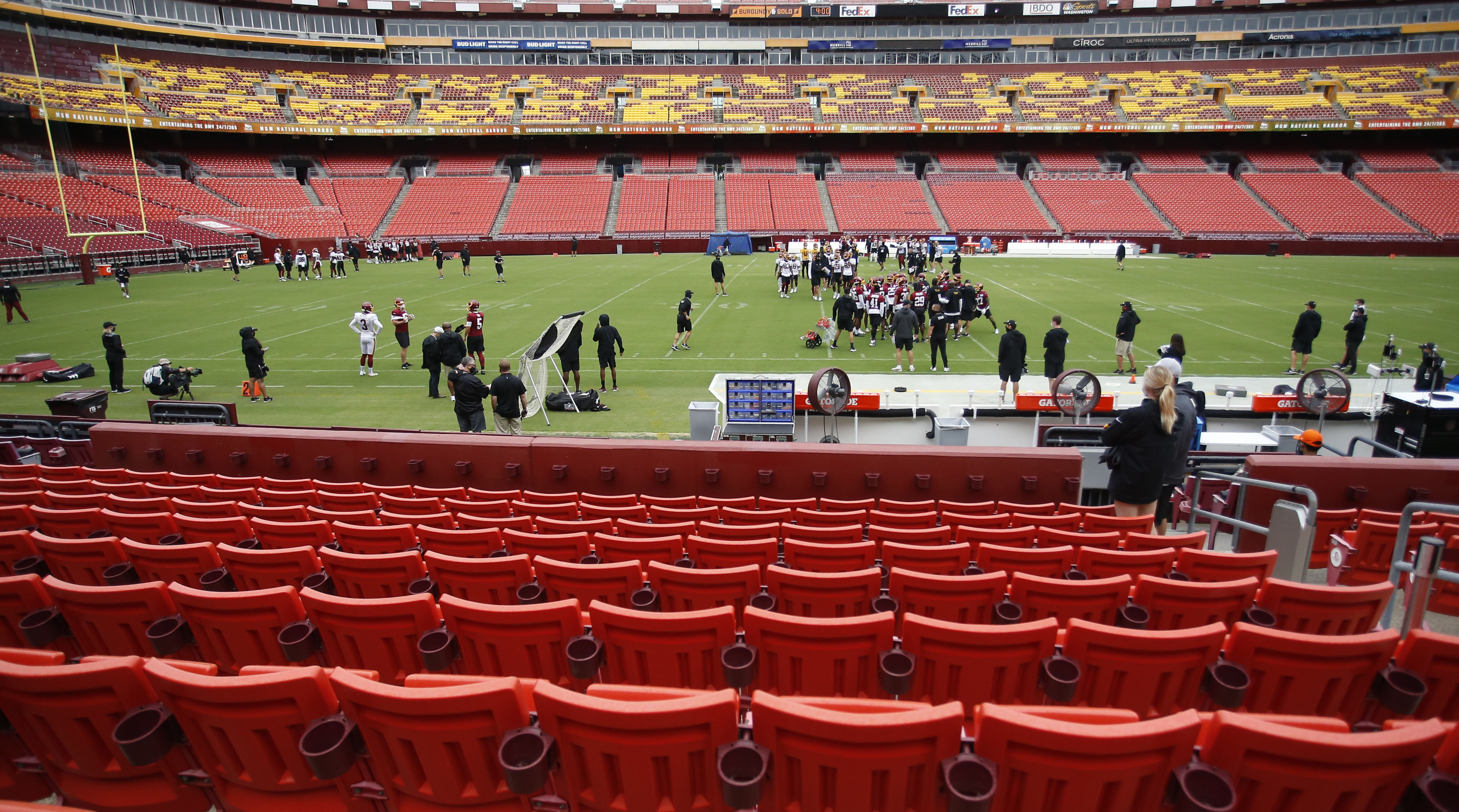 FedEx Field leak: Washington Football Team fans claim sewage water fell ...