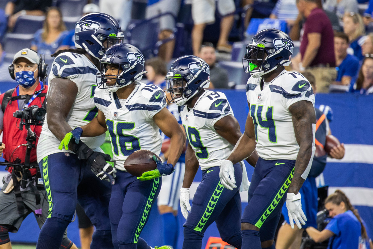 First Half Onslaught Guides Seattle Seahawks to Week 1 Victory Over ...