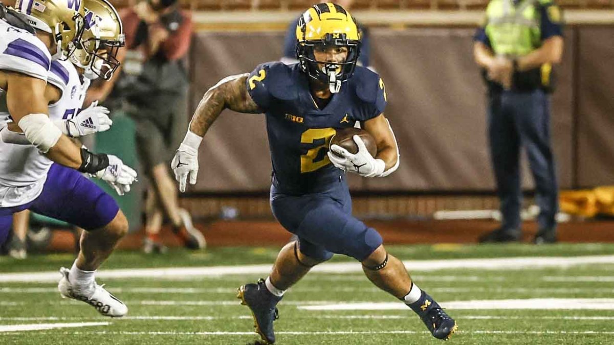 Michigan running back Blake Corum Dishes On An Incredible Two-Week Run - Sports Illustrated ...