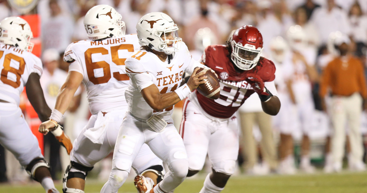 Former Texas Longhorns QB Casey Thompson Commits To Tom Herman, FAU ...