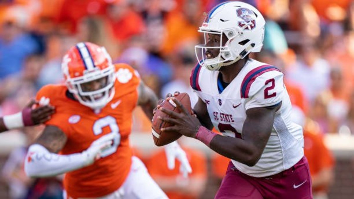 Week 2: Top Passers in the SWAC and MEAC - HBCU Legends