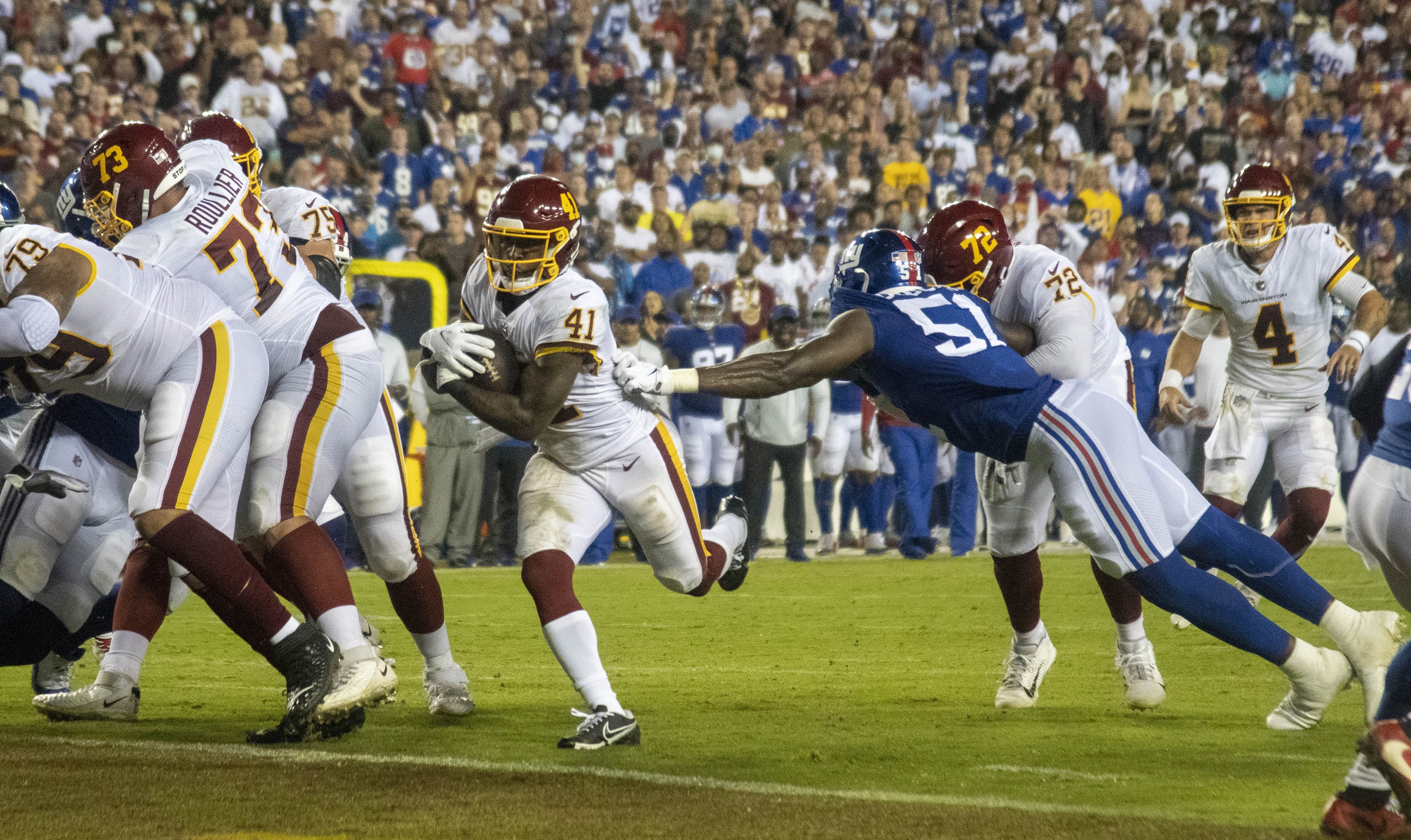 New York Giants Lose 30-29 Heartbreaker on Walk-off Field Goal - Sports ...