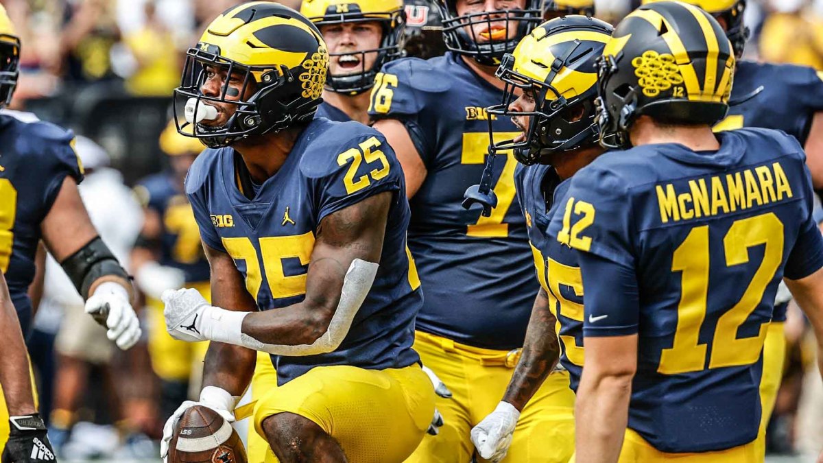 DOMINANT: The Michigan Wolverines Feast On Husky For The Second ...