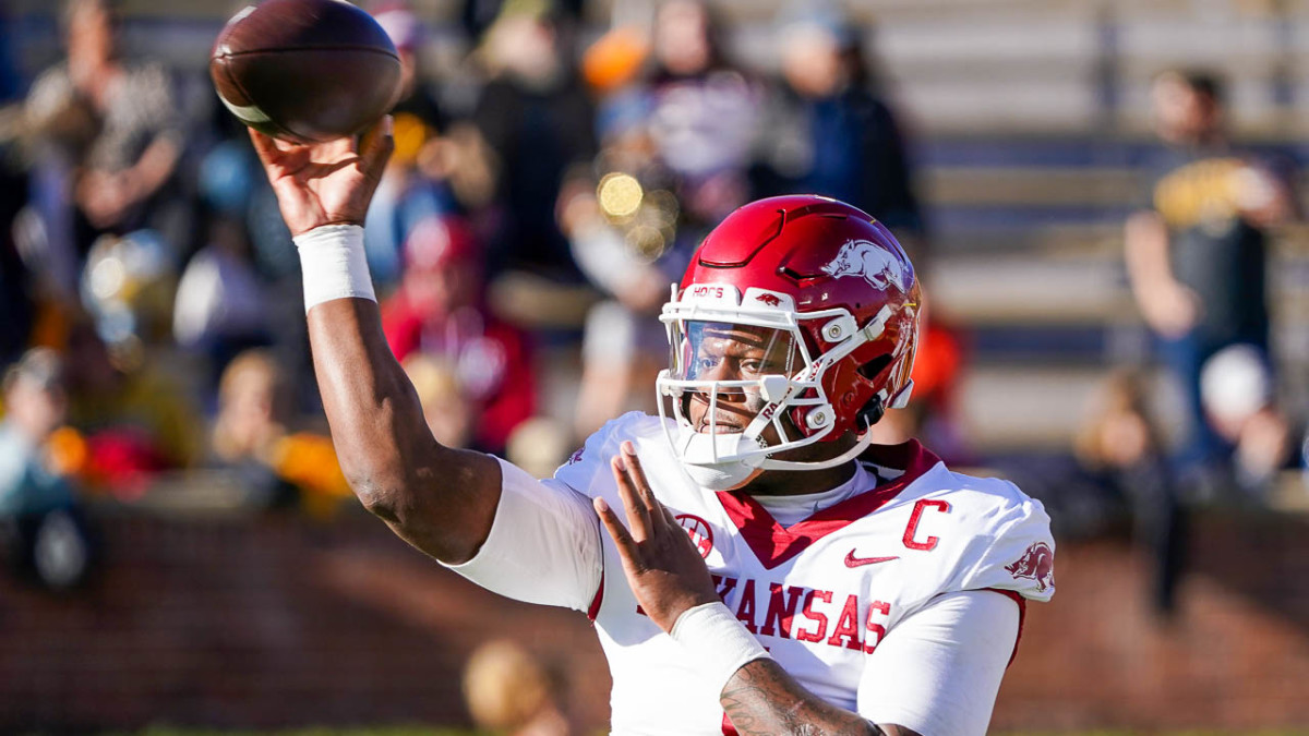 Razorbacks' Sam Pittman didn't get any training for what it is now in ...