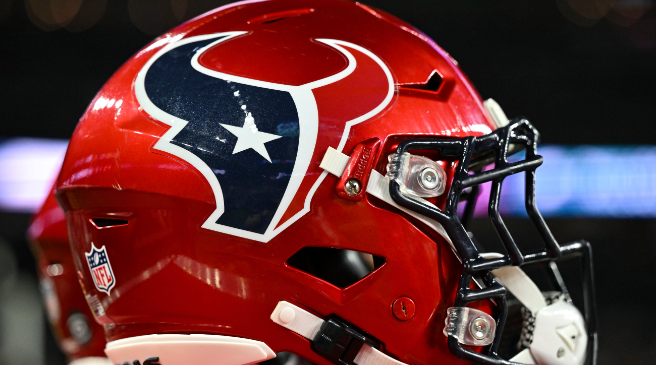 Texans Will Start Kyle Allen at Quarterback, Lovie Smith Confirms ...