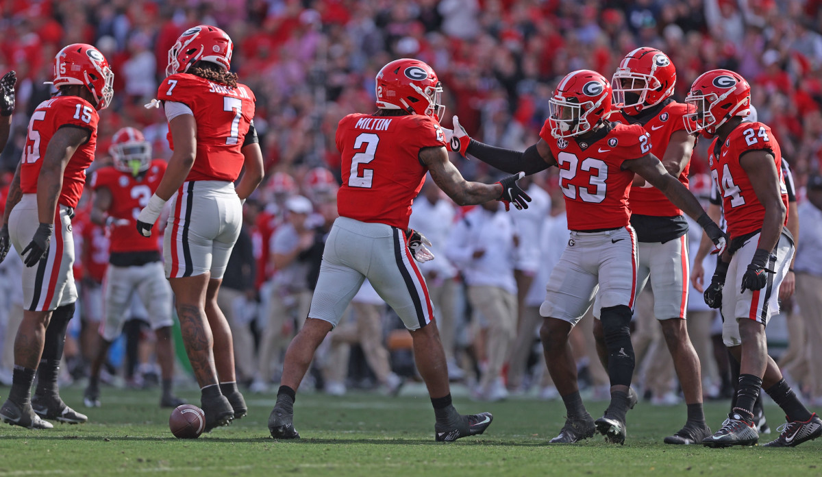Georgia Football: Bulldogs sleepwalk through first half - Sports Illustrated Georgia Bulldogs ...