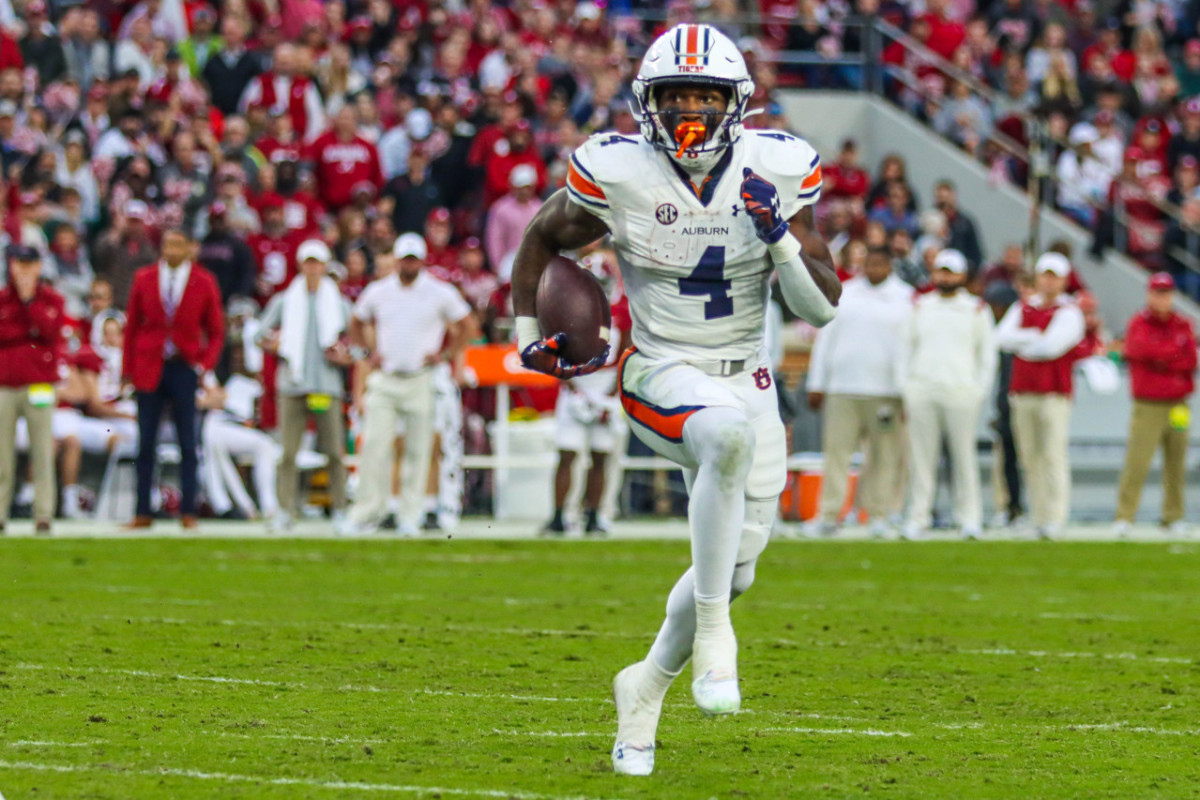 Tank Bigsby, Jarquez Hunter move up the Auburn rushing record books ...