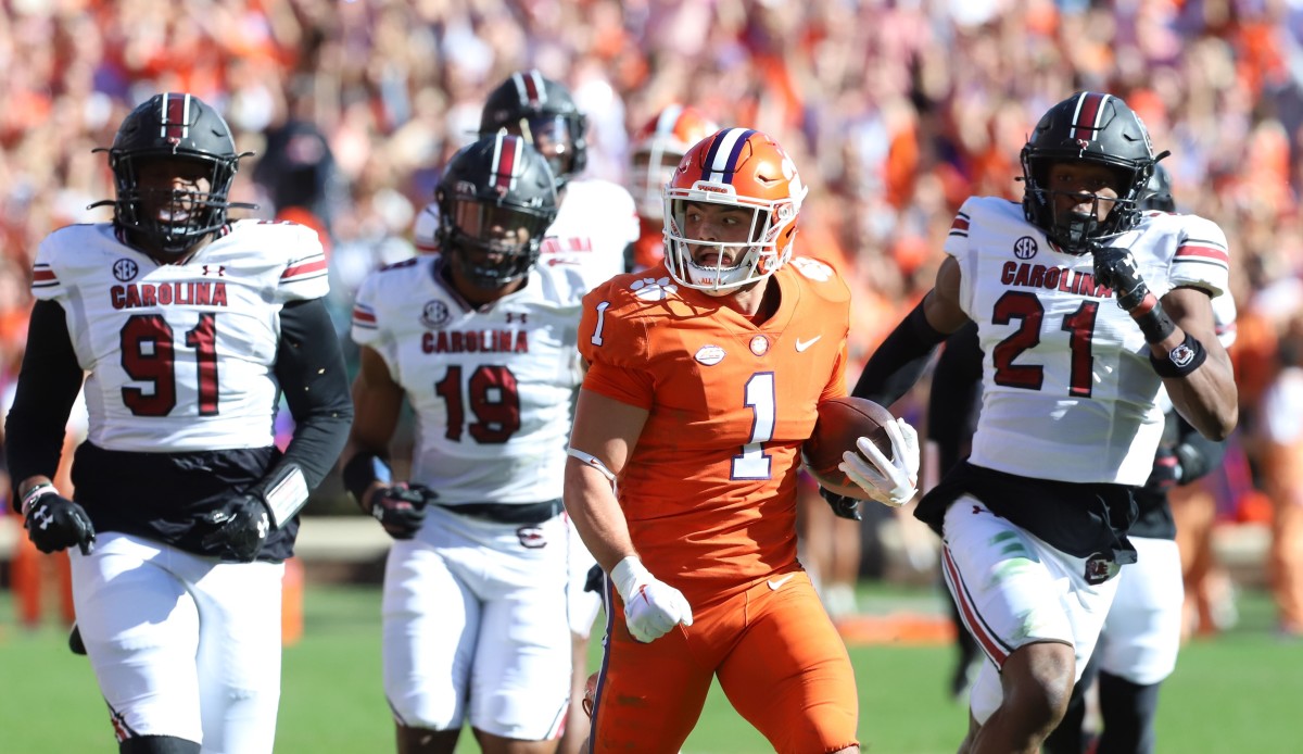 Clemson Tigers Thankful it Gets to Turn the Page Quickly - Sports ...