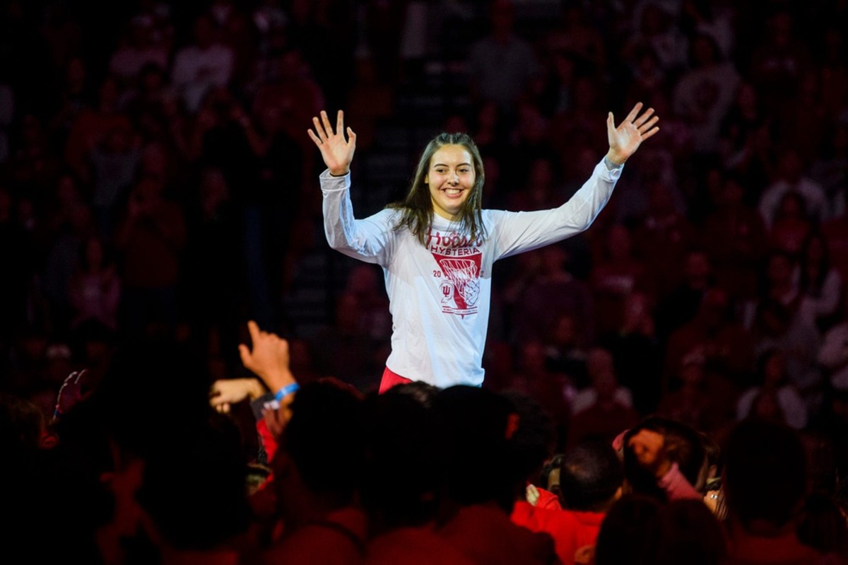 Indiana Women's Basketball: Mackenzie Holmes Plans to Use Extra COVID ...