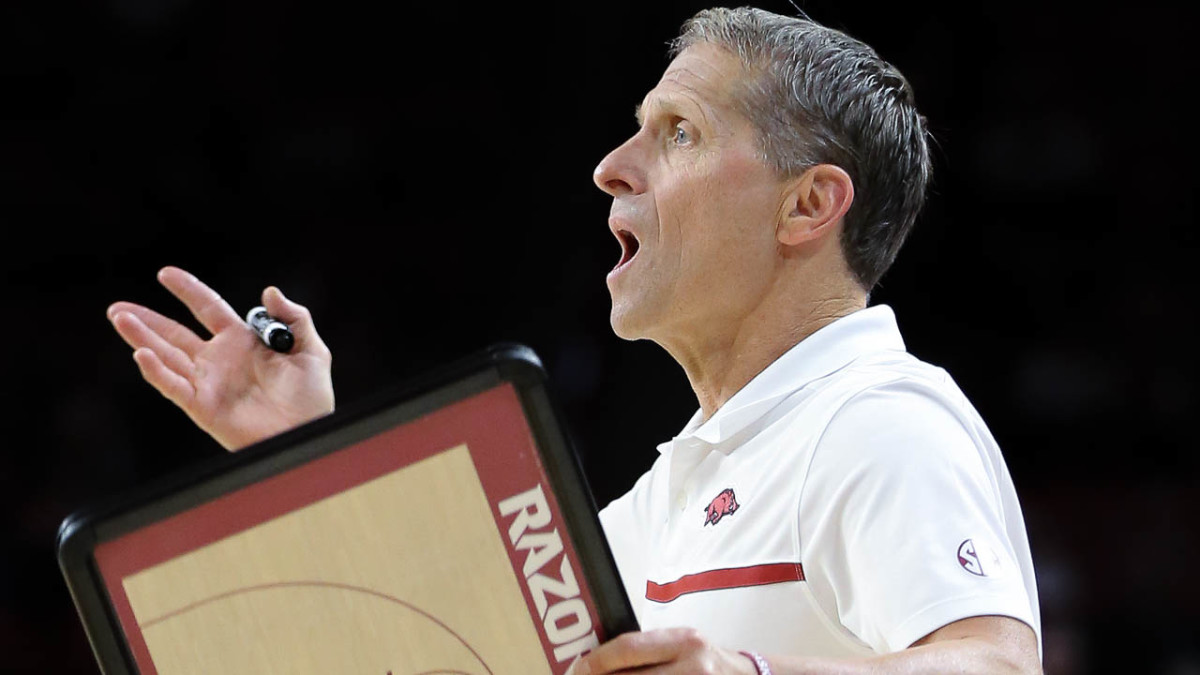 Razorbacks finally get a home game on Saturday against San Jose State ...