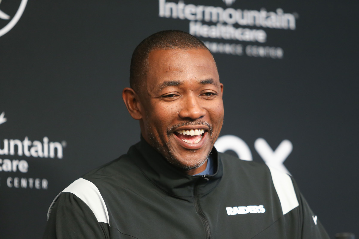 Las Vegas Raiders DC Patrick Graham week 13 update - Sports Illustrated ...