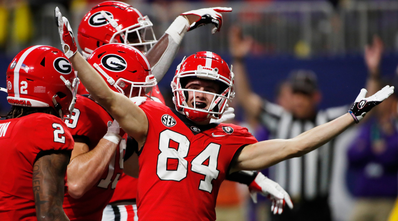 AP College Football Poll Released Heading Into Bowl Season - Sports ...