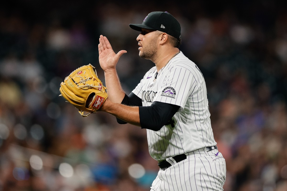 Angels News: Halos Sign Free Agent Reliever Carlos Estevez - Los ...