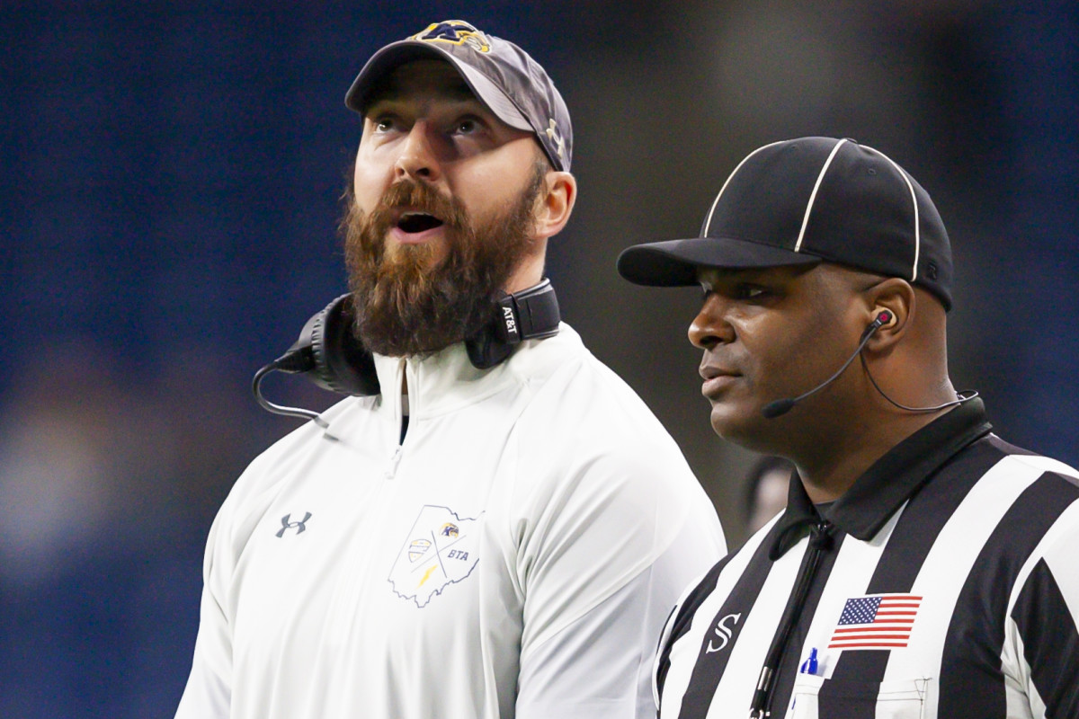 Former UC Coaching Candidate Sean Lewis Joining Deion Sanders Colorado ...