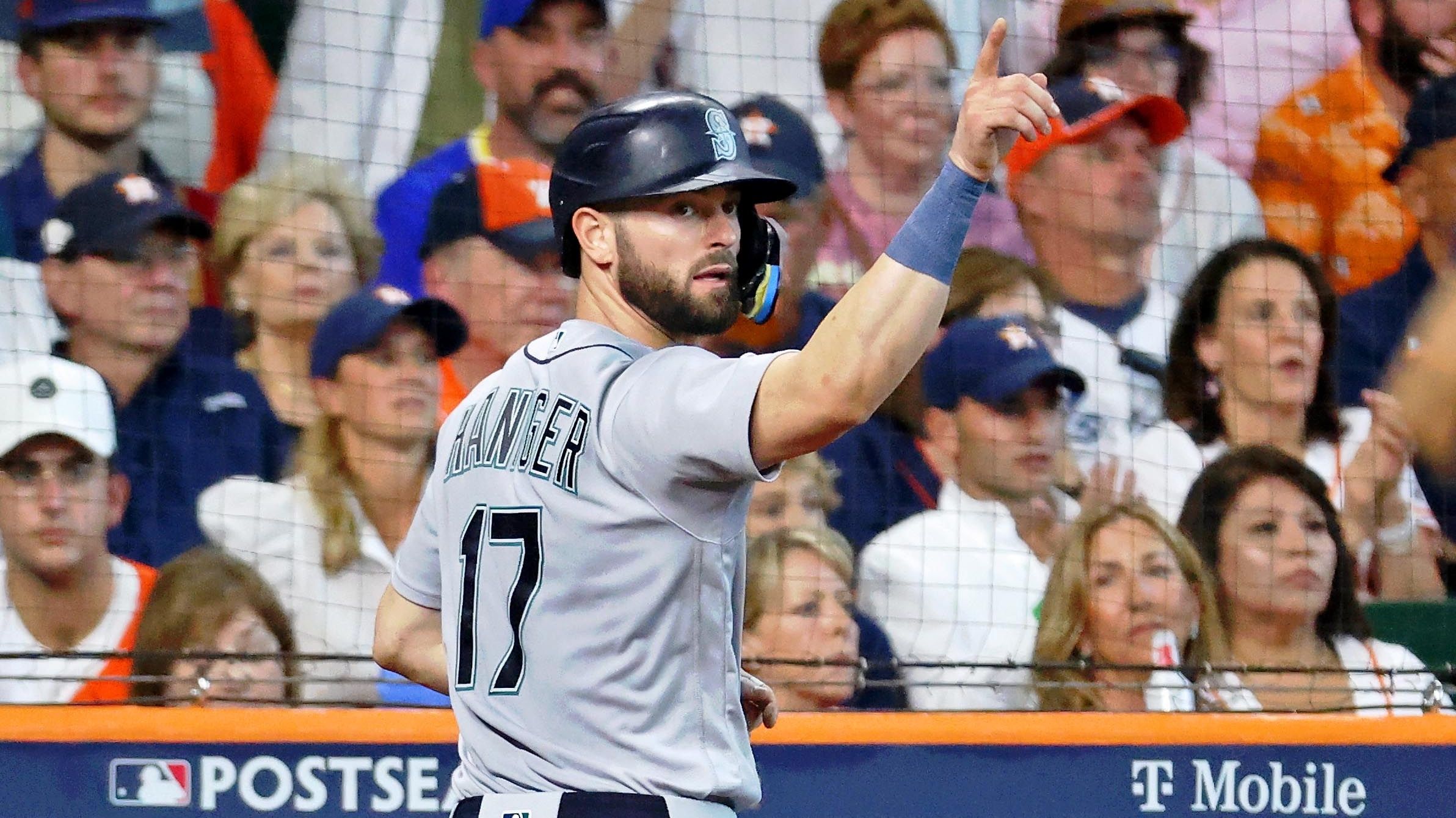 Giants, Mitch Haniger Agree on Three-Year Contract - Sports Illustrated