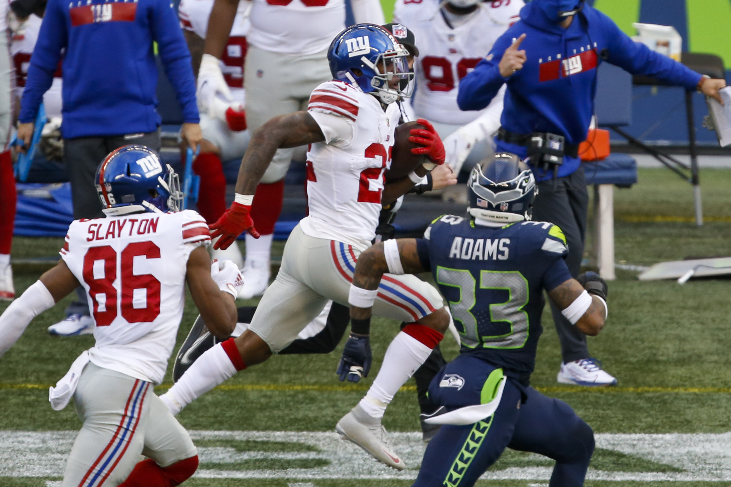 Wayne Gallman Signs: Insurance For RB Ken Walker III & Banged-Up ...