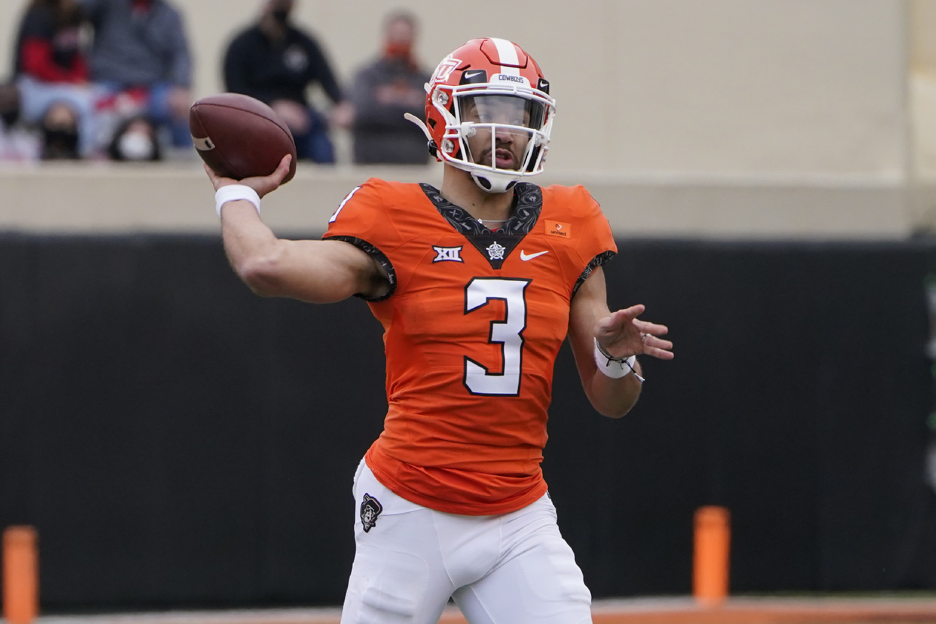 Auburn football reaching out to former Oklahoma State quarterback ...