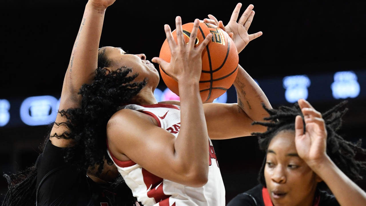 Razorbacks have surprisingly difficult time getting win over Lamar ...