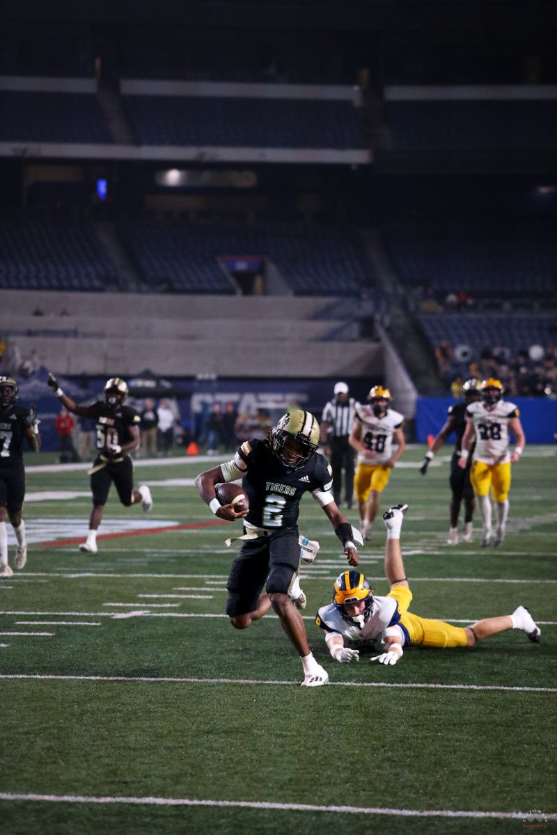 Georgia High School Football Score and Photos from State Championship ...