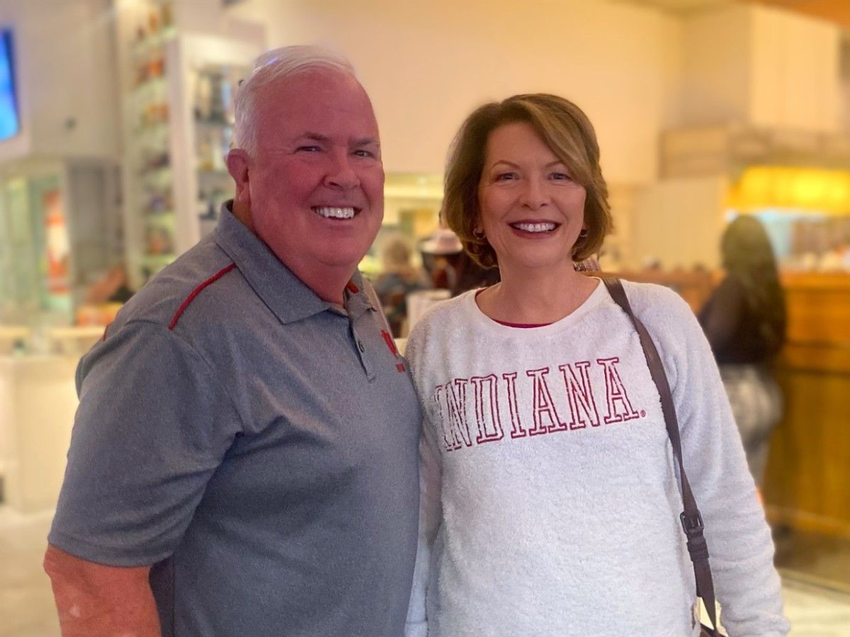PHOTO GALLERY: Hoosier Fans Invade Las Vegas For Game With Arizona ...
