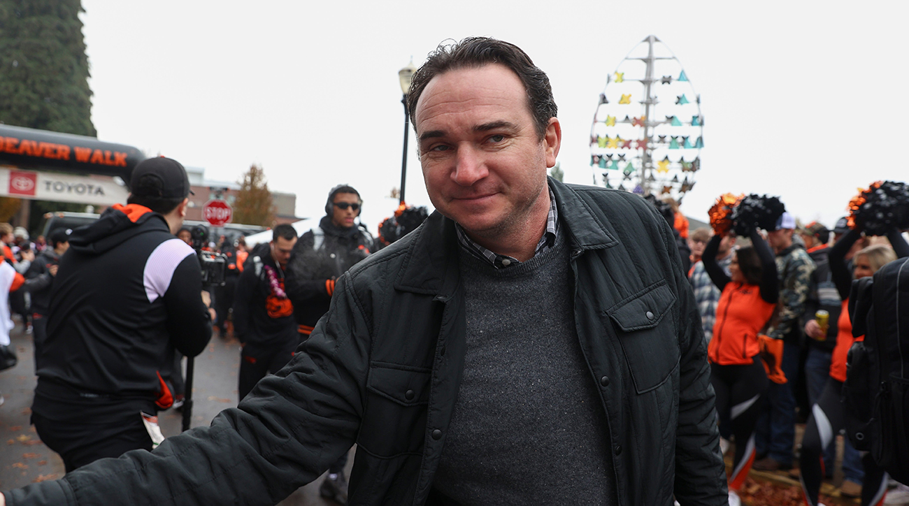 Oregon State Football Coach Jonathan Smith Gets Contract Extension, per ...