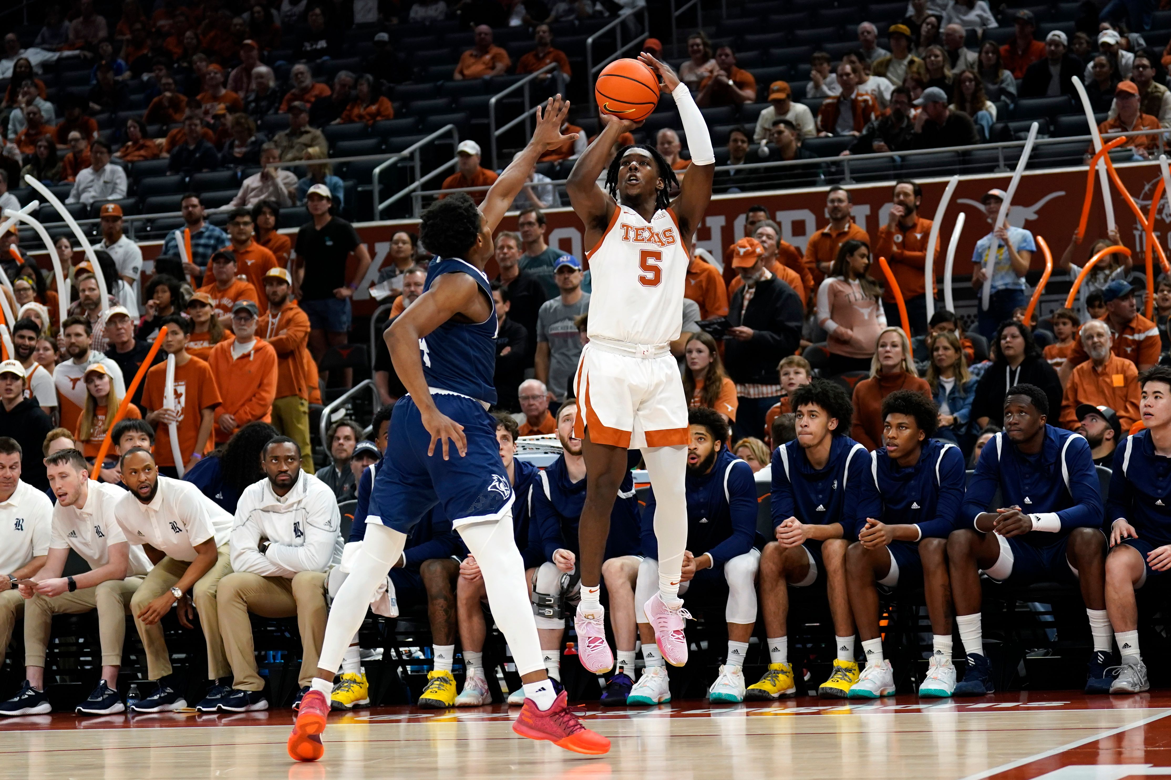Texas Longhorns Take Down Stanford Cardinal in Pac 12 Coast-to-Coast ...