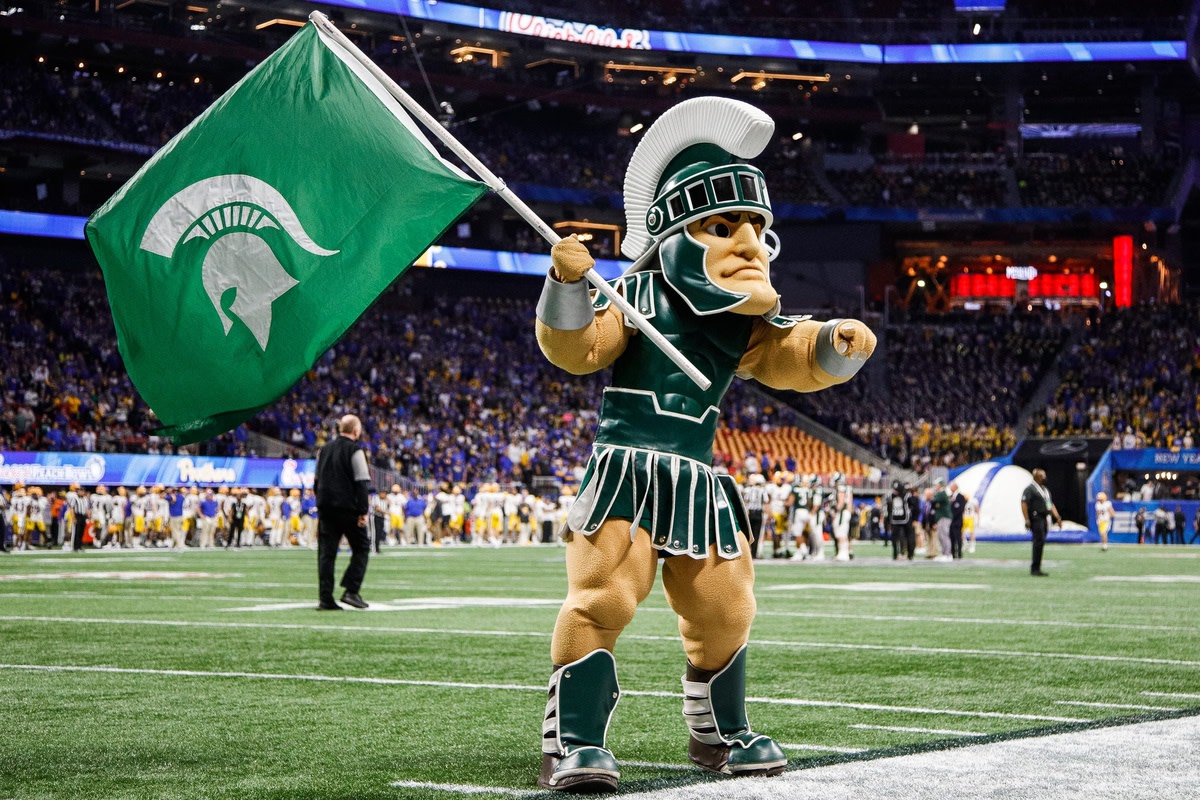Michigan State football adds Boise State transfer tight end Tyneil ...