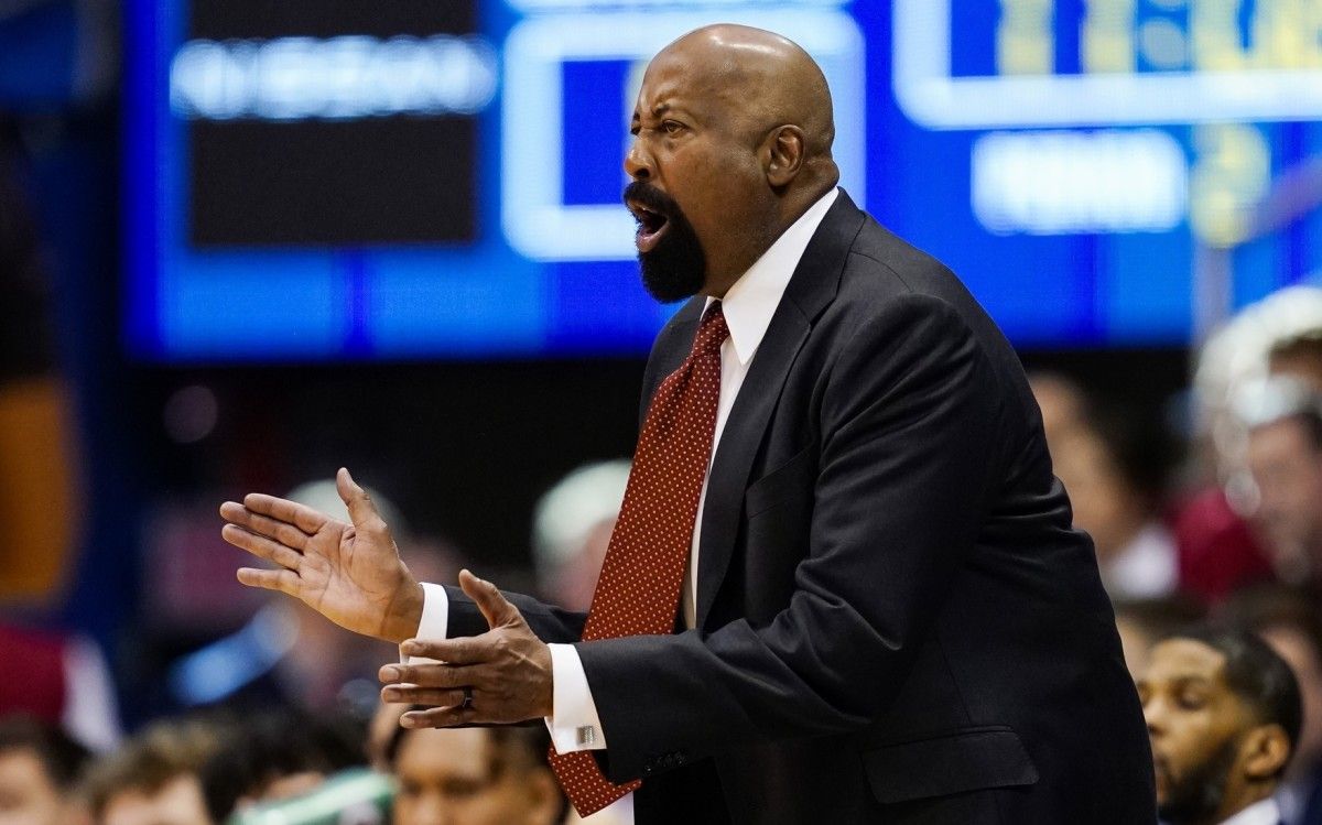 Here's What Hoosiers Coach Mike Woodson Said After Indiana's 84-62 Loss ...