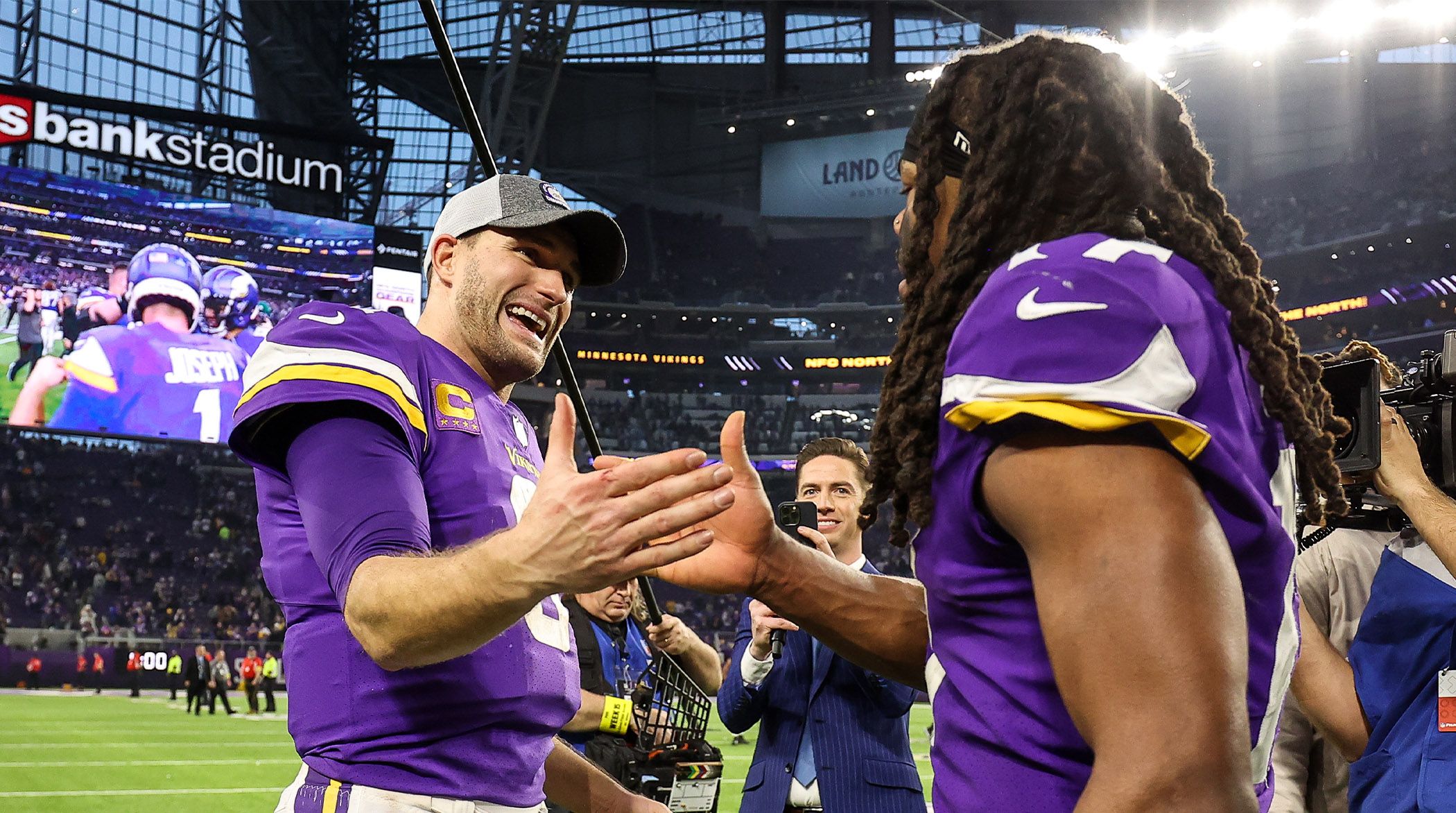 Twitter Reacts to Vikings’ Comeback Win Led by Kirk Cousins - Sports ...