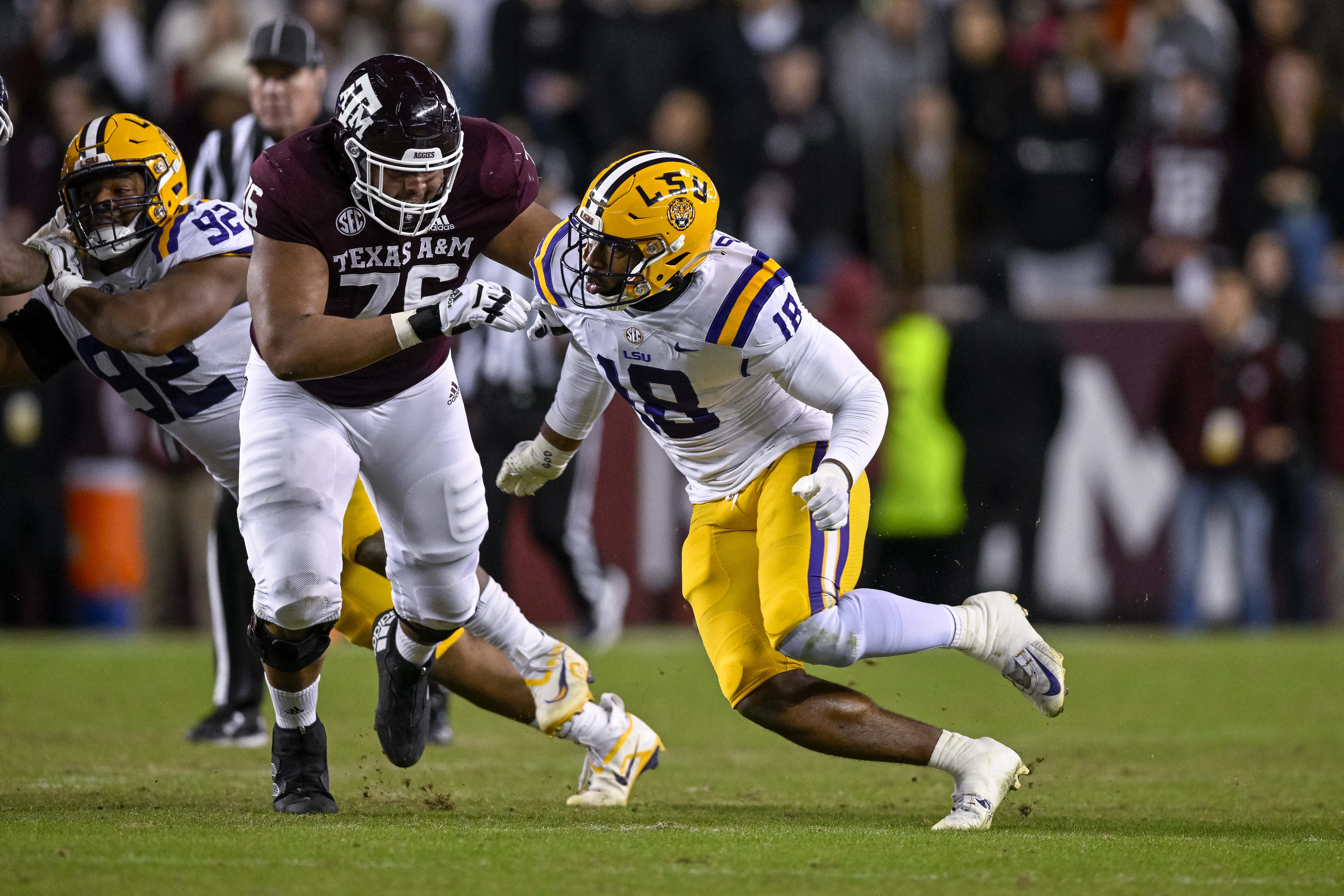 Brian Kelly Reveals BJ Ojulari's Citrus Bowl Status - Sports ...