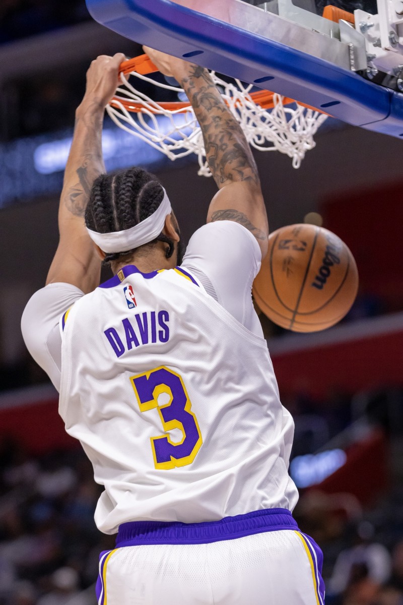 BREAKING: Huge Anthony Davis Injury Update - Fastbreak on FanNation
