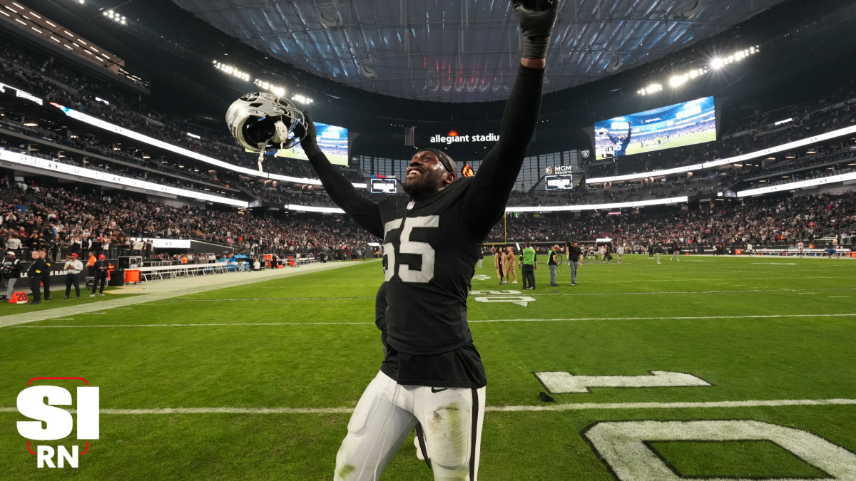 Raiders Stun Patriots With Unbelievable Walk-off TD - Sports Illustrated