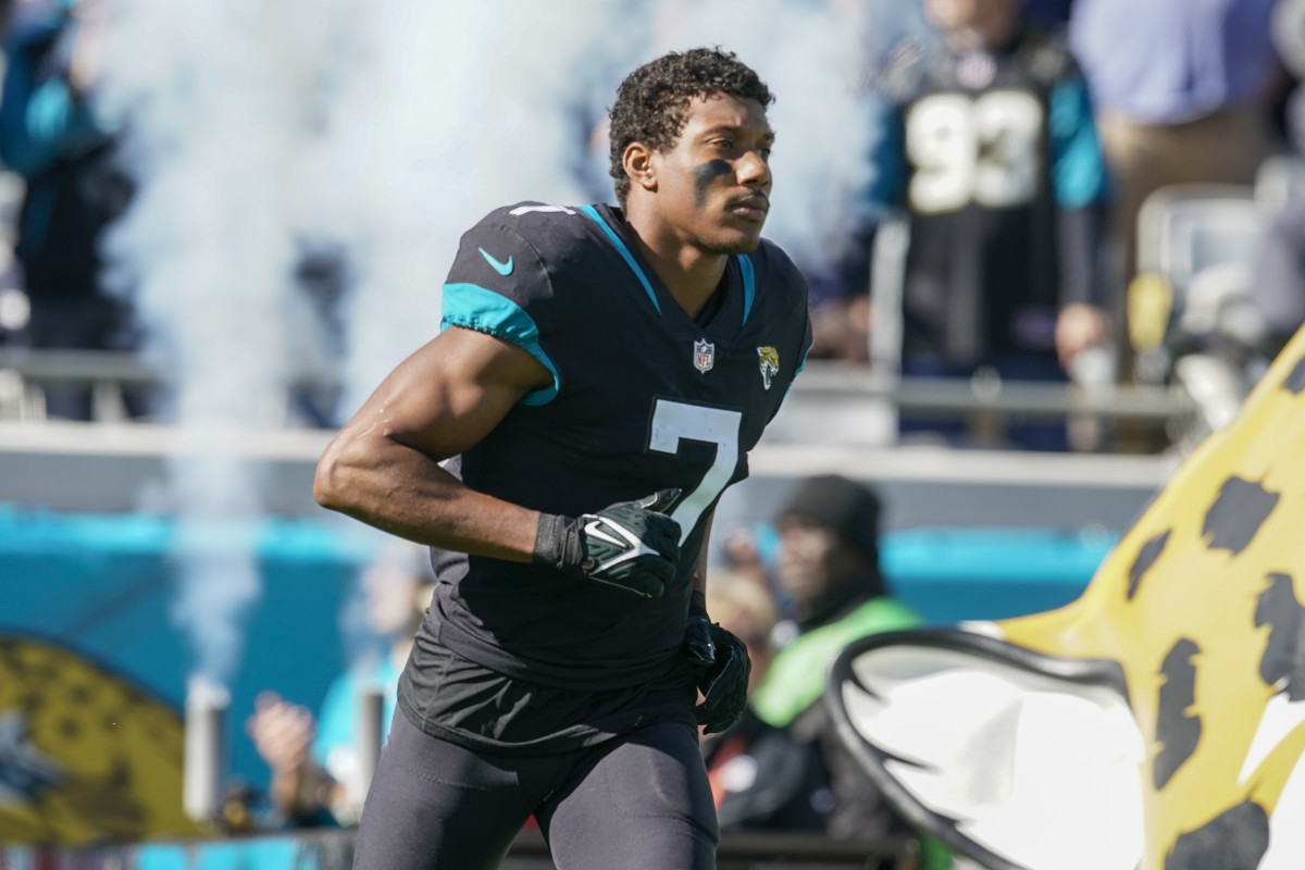 How Zay Jones’s Growth Has Elevated the Play of the Jaguars Offense ...