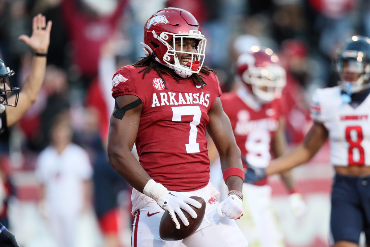 Arkansas Tight End Trey Knox Commits To South Carolina - Sports ...