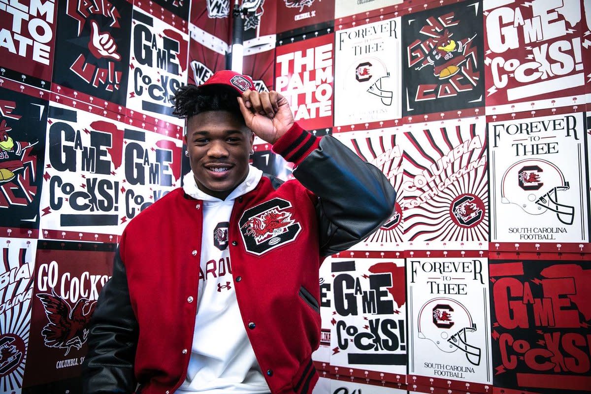 Kamron Sandlin Signs Letter Of Intent With South Carolina Football ...