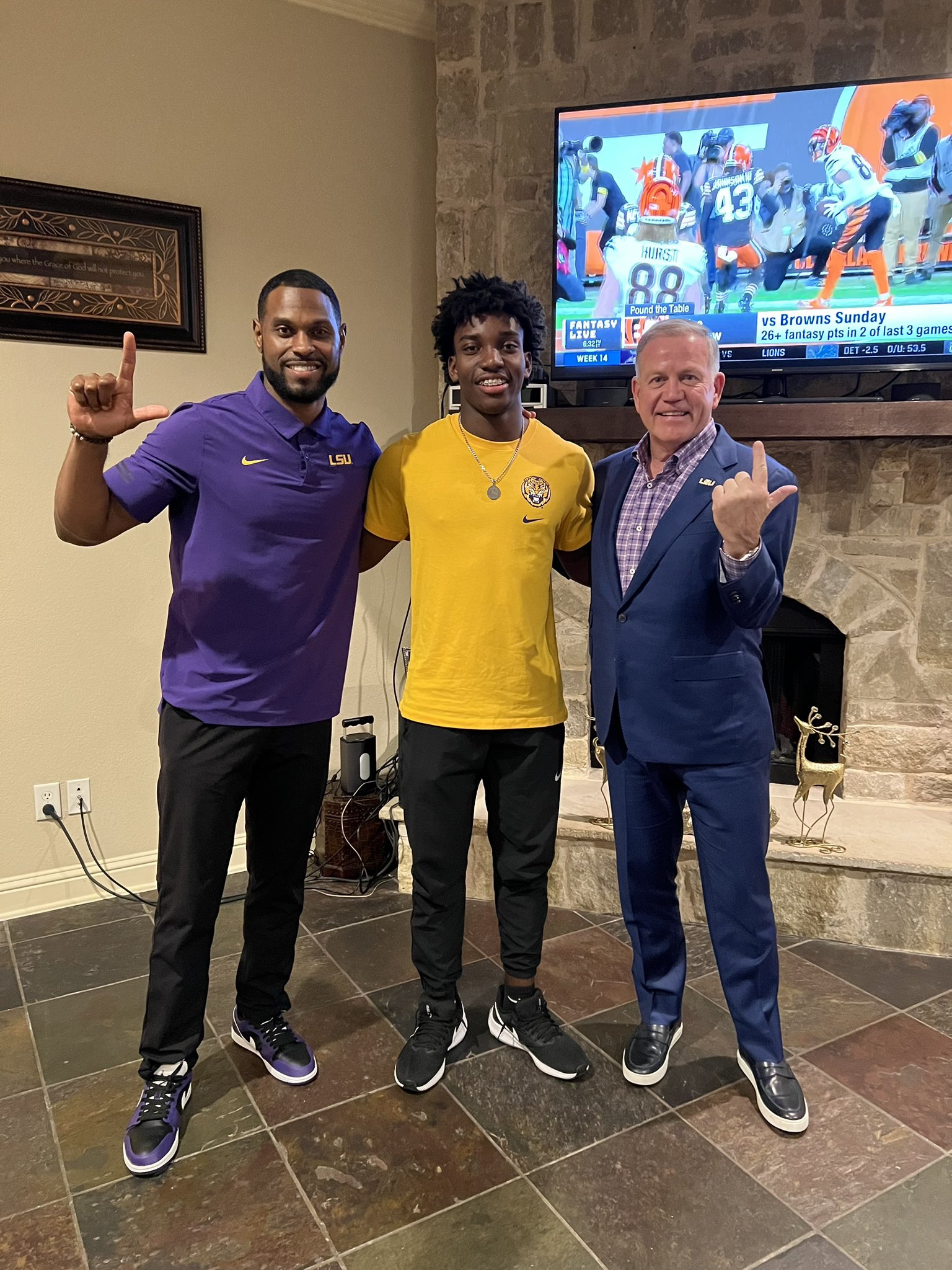 Electric WR Kyle Parker Signs with LSU - Sports Illustrated LSU Tigers ...