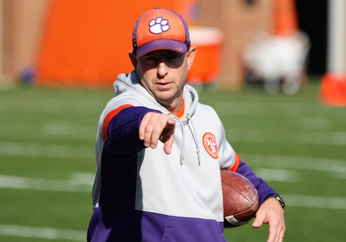 Dabo Swinney on Stopping the 'high-powered' Tennessee Offense - Sports ...
