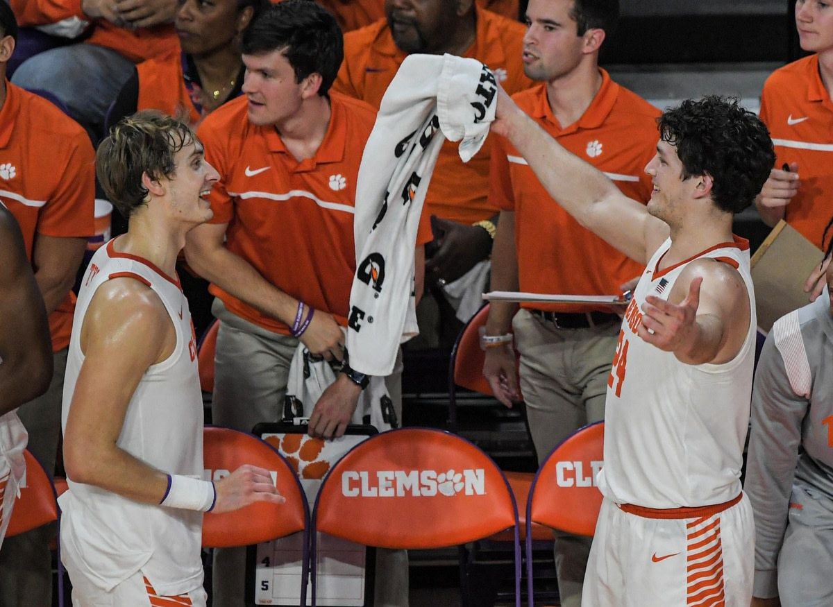 Odds and Ends: Clemson Tigers Basketball's in ACC Contention - Sports ...