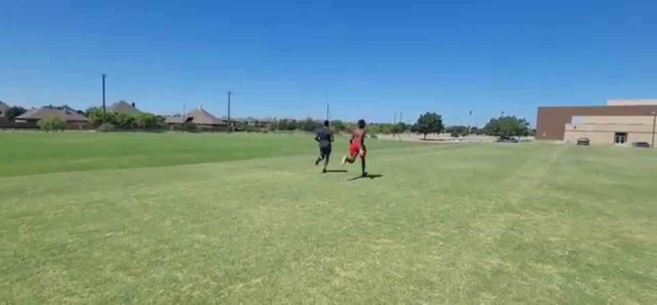 Jaylon Braxton v Dennis Houston - Sports Illustrated All Hogs News ...