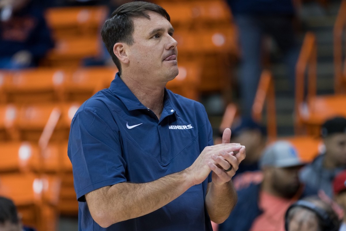 Pitt Panthers Get Airport Assist from UTEP Men's Basketball HC Joe ...