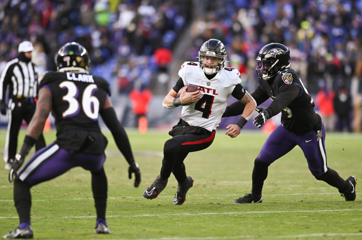 Atlanta Falcons HC Arthur Smith: Desmond Ridder 'Took A Good Step' In ...