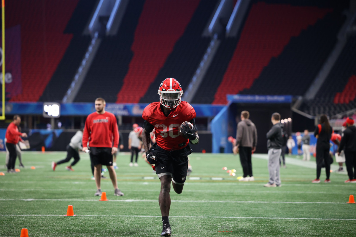 Georgia Football Photos From Practice Leading Up to Matchup with Ohio ...