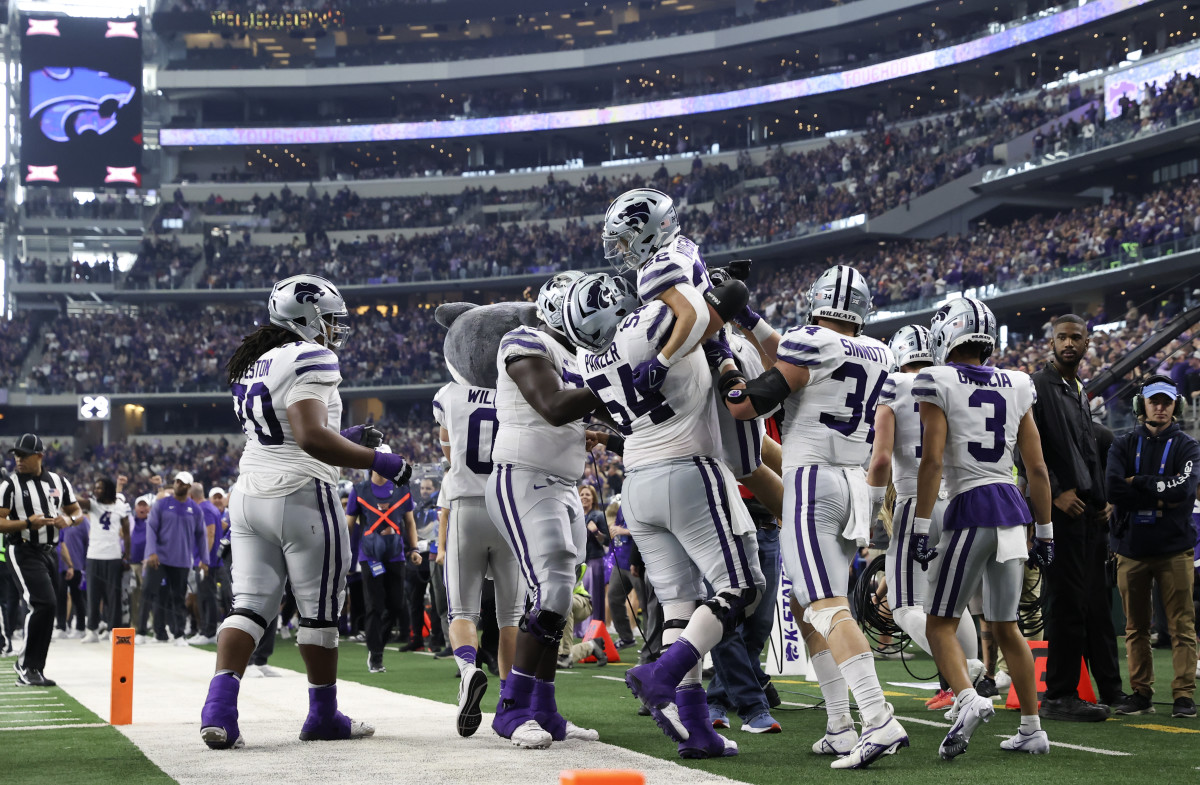 Deuce Vaughn and The Other Guys: Players to Watch For on Kansas State's ...