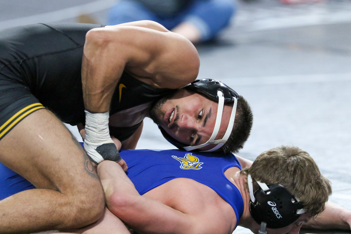 Photo Gallery: Iowa Wrestling at Soldier Salute - Sports Illustrated ...