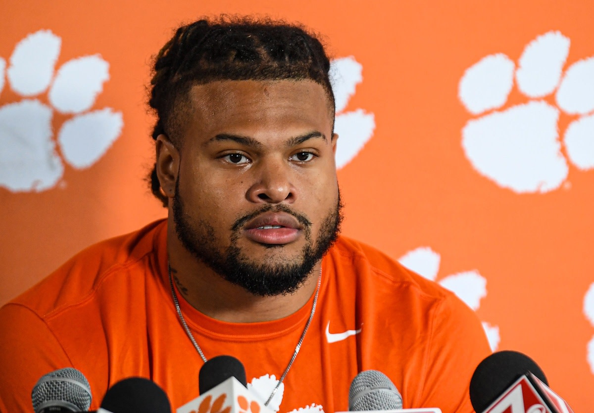 Clemson Defensive End Xavier Thomas Announces Return to Tigers - Sports ...