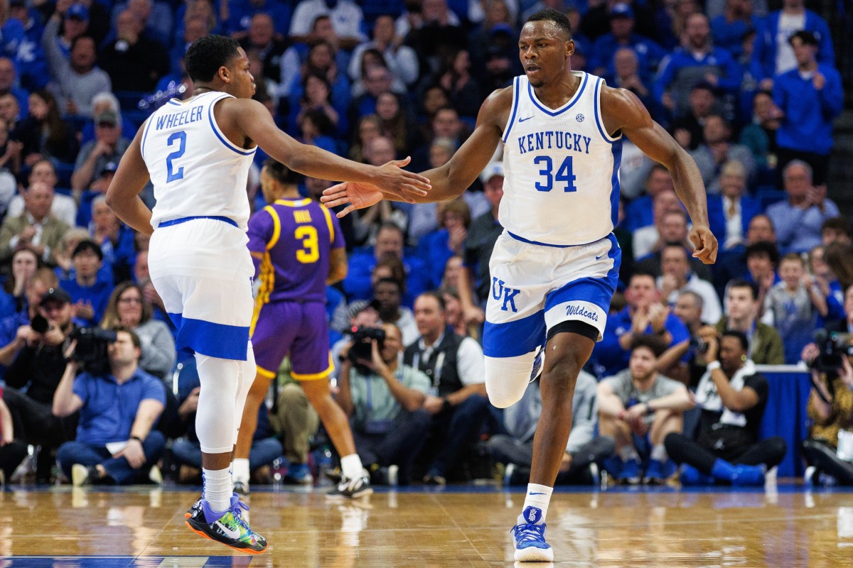 Kentucky Survives Pesky LSU 74-71 for First Conference Victory - Sports ...
